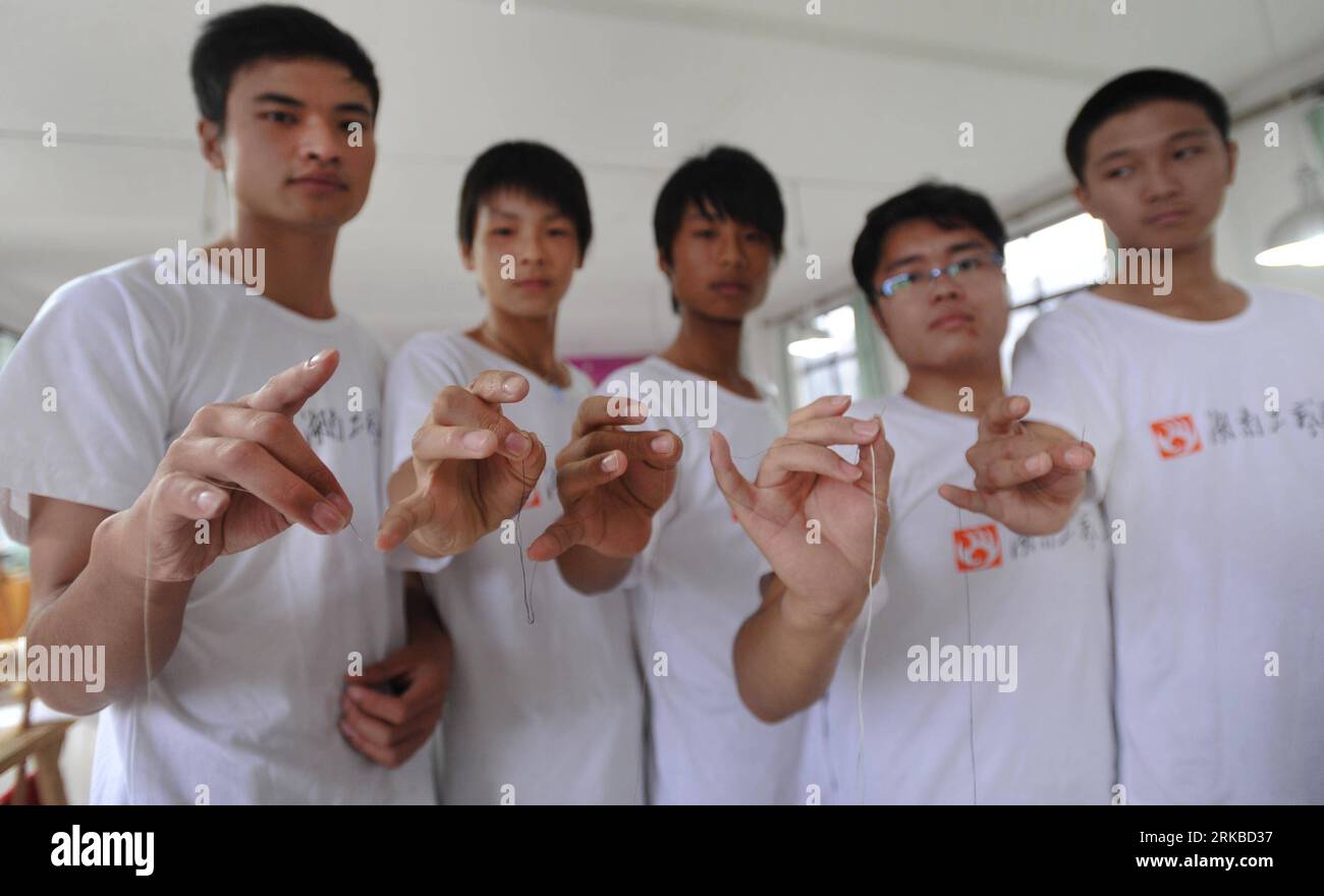 Li xiang one hi-res stock photography and images - Alamy