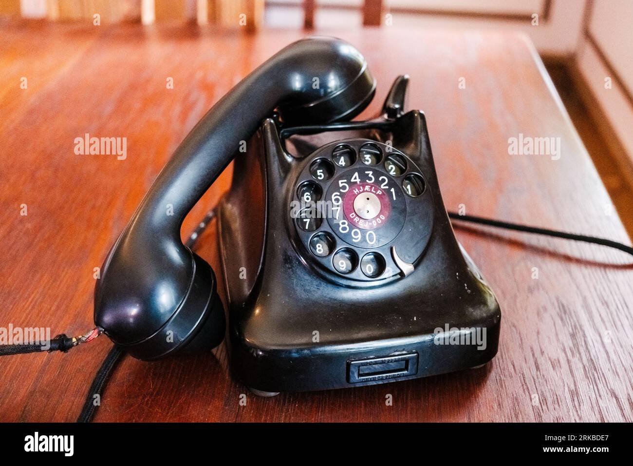 Vintage dial wheel telephone hi-res stock photography and images - Alamy