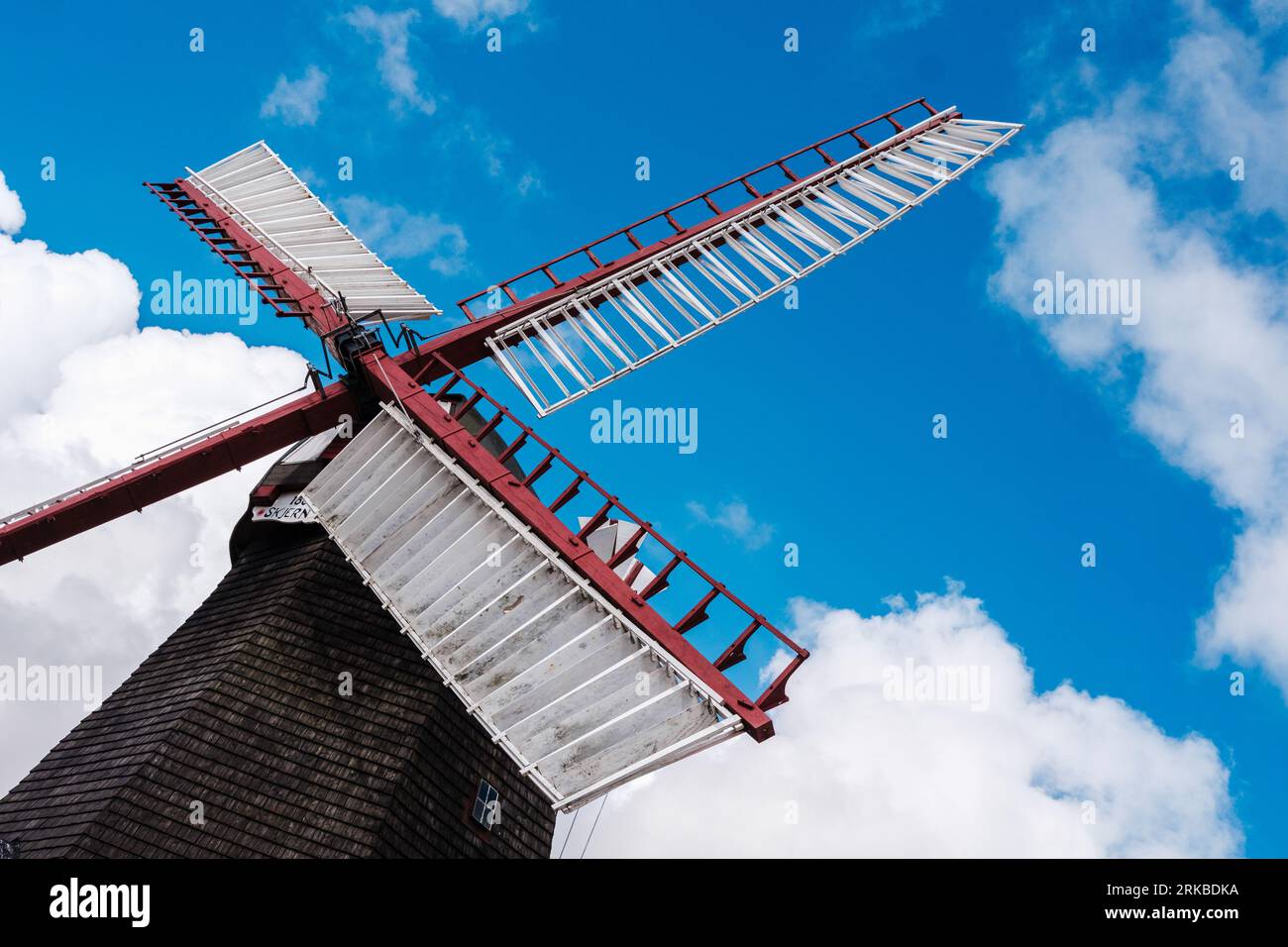 Blades of a traditional Dutch windmill Stock Photo - Alamy