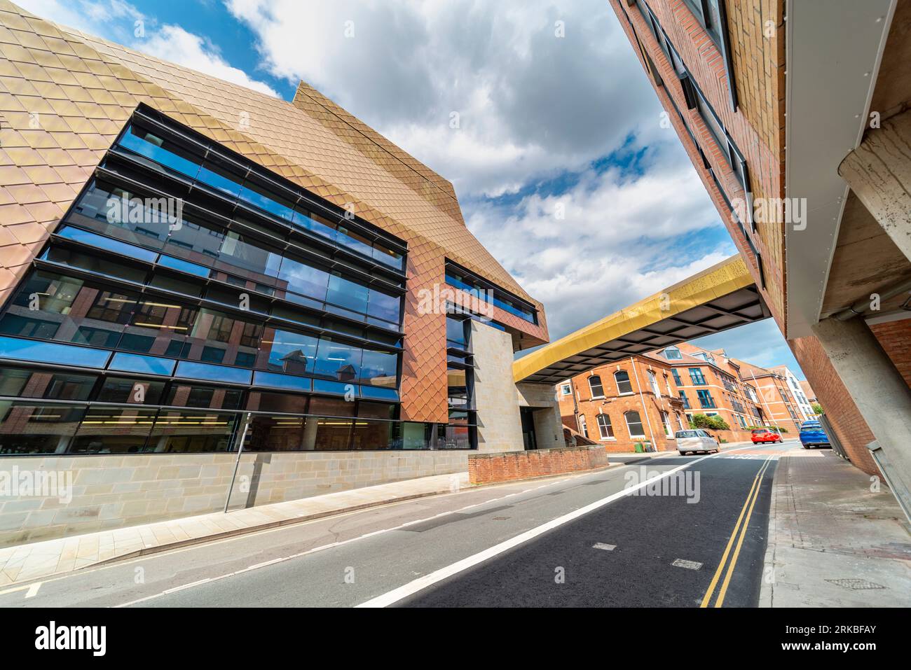 Reading university building exterior hi-res stock photography and ...
