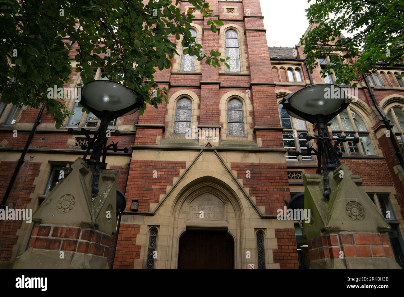 Great hall leeds university yorkshire hi-res stock photography and ...