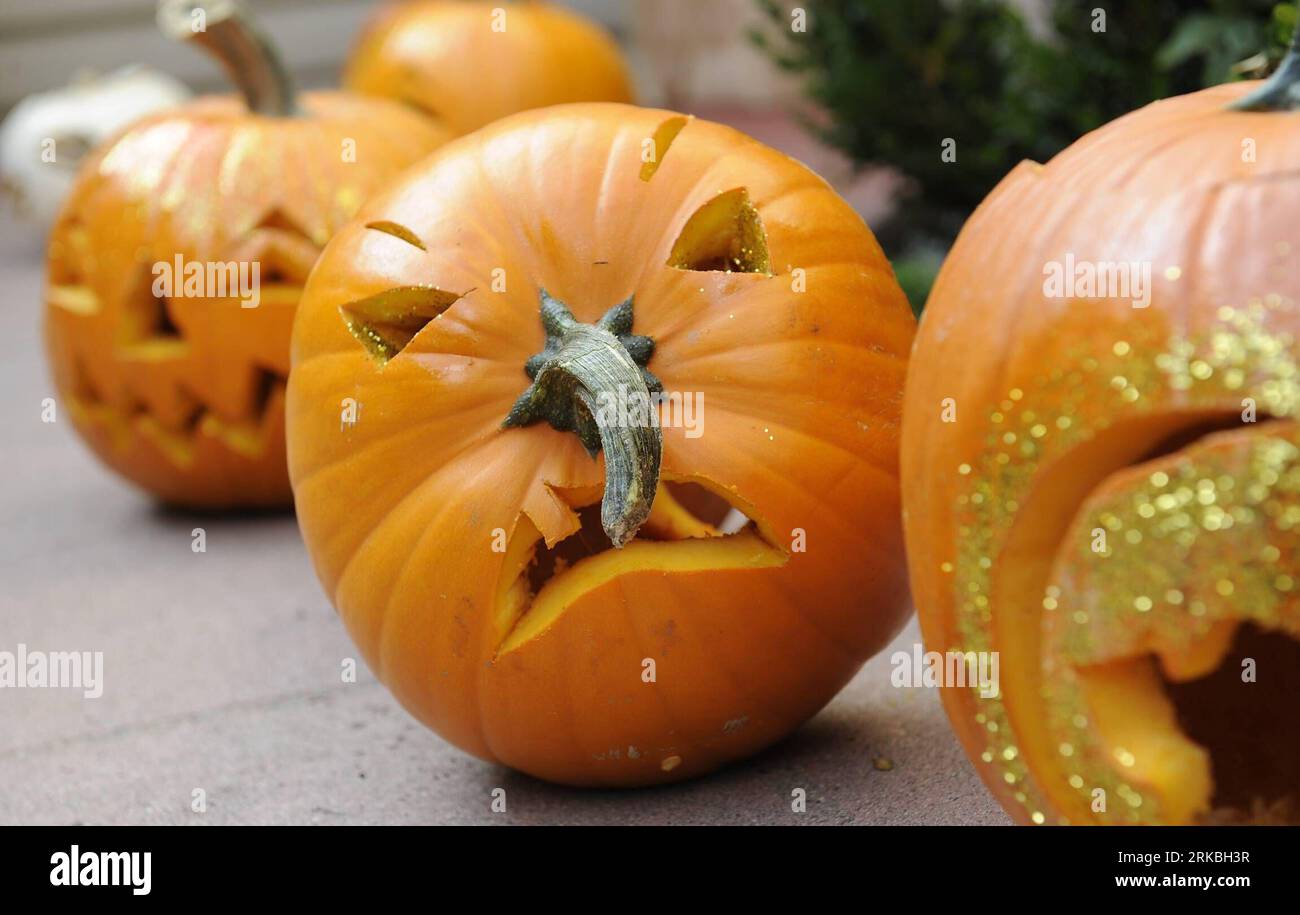 Associated chiefly hi-res stock photography and images - Alamy