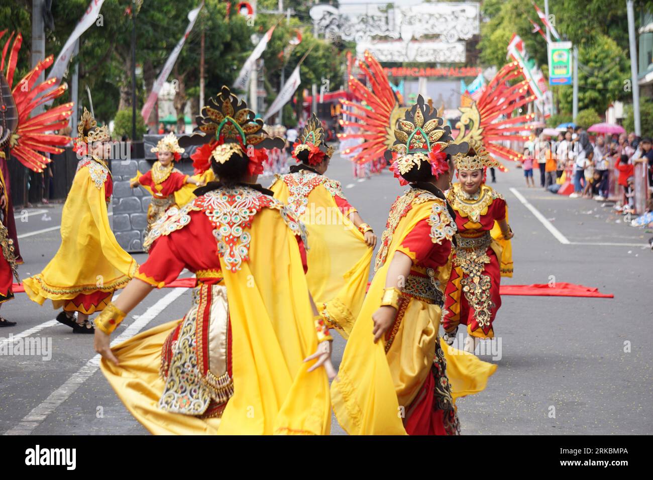 Tuwu dance from north sumatera at BEN Carnival. This dance is a sign of ...