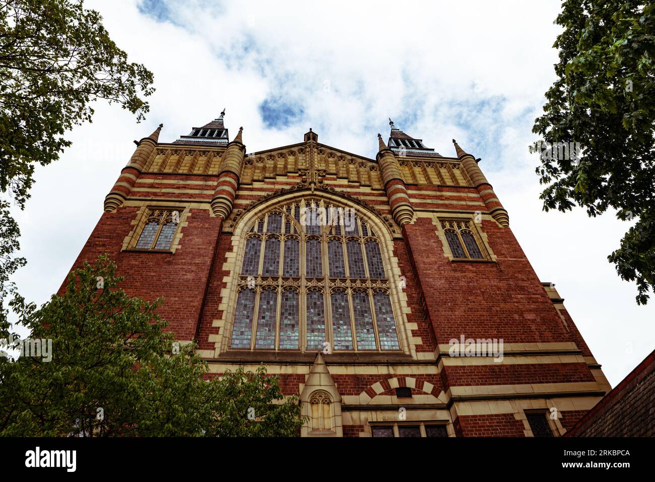 Leeds town hall arch hi-res stock photography and images - Alamy