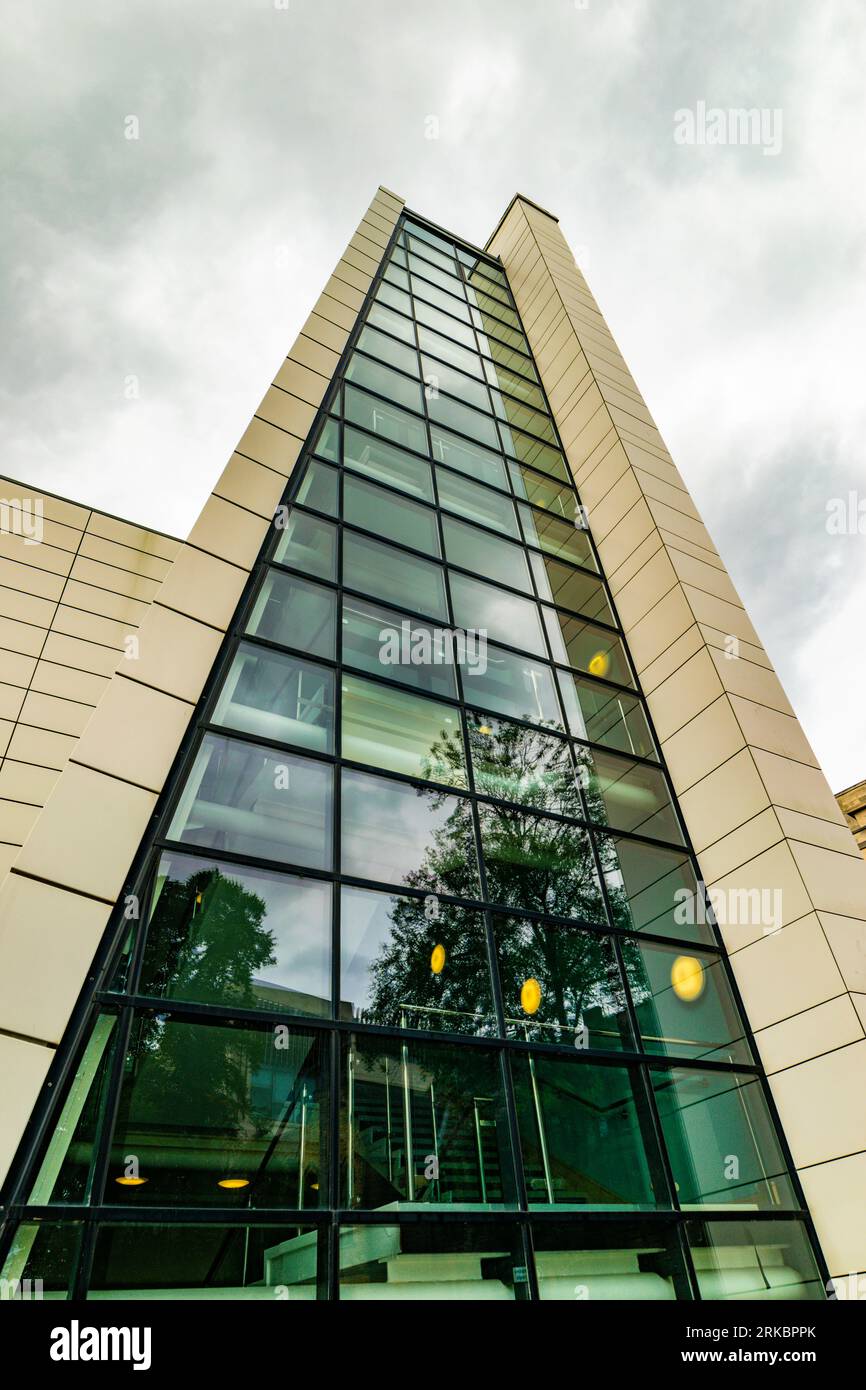 Marjorie and Arnold Ziff Building, University of Leeds, Yorkshire ...