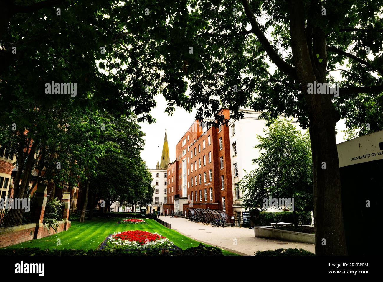 Great hall leeds university yorkshire hi-res stock photography and ...