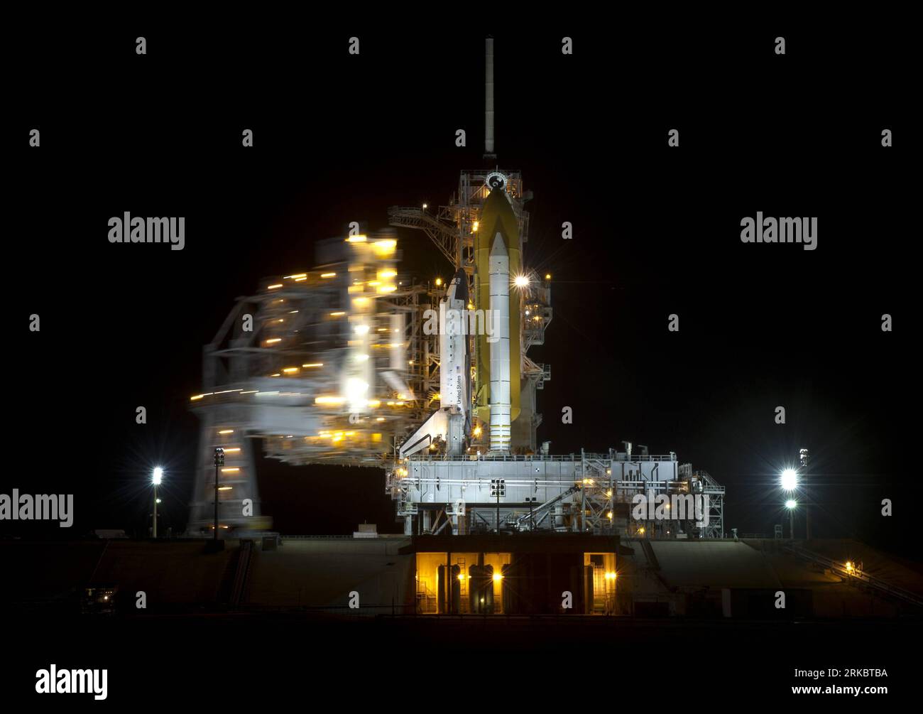 Rotating service structure hi-res stock photography and images - Alamy