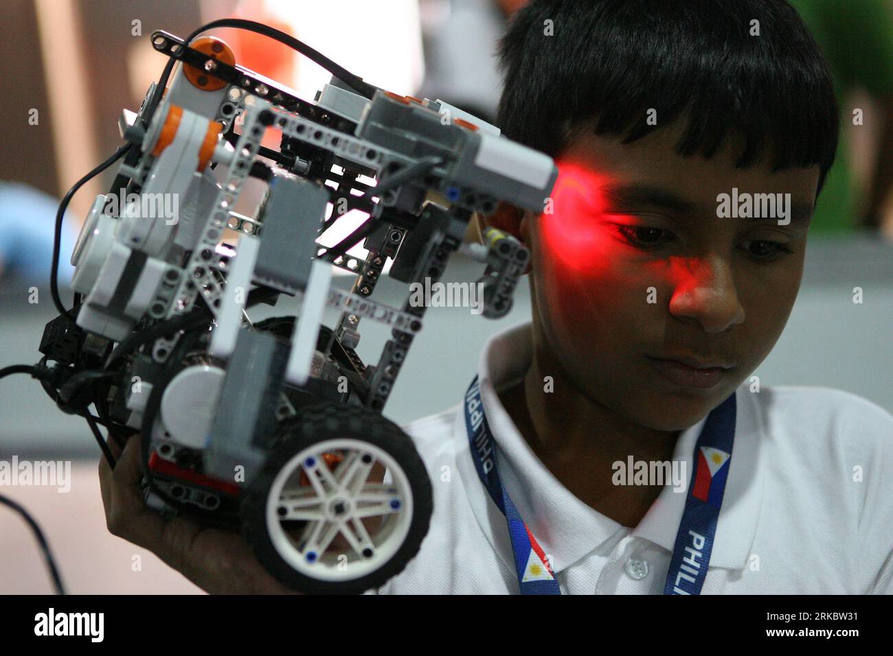Smx convention center manila hi-res stock photography and images - Alamy