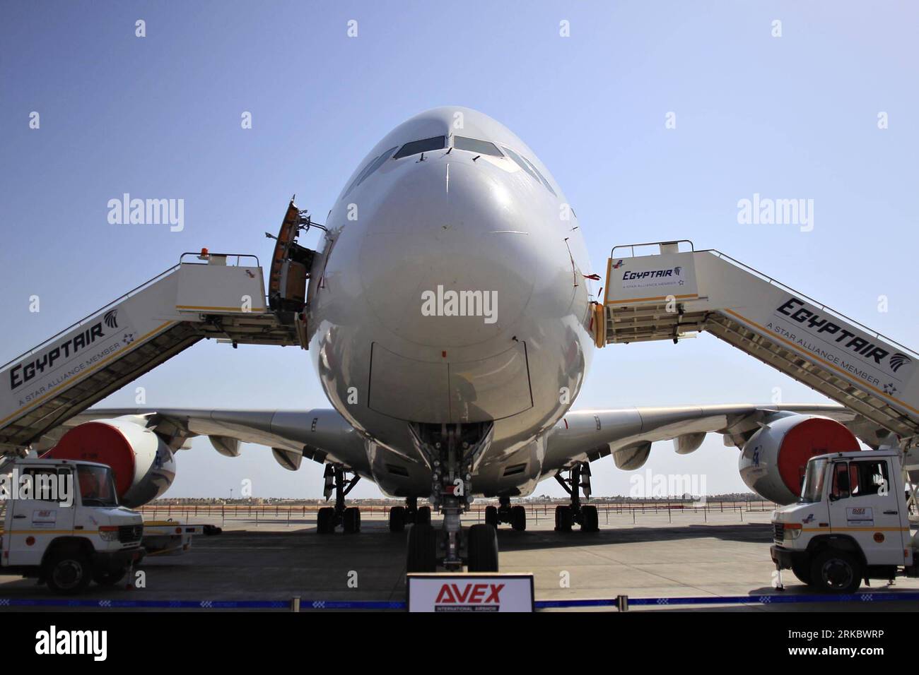 El airbus a380 hi-res stock photography and images - Alamy