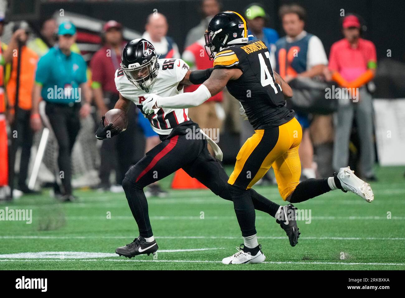 Atlanta Falcons wide receiver Keilahn Harris breaks away from ...