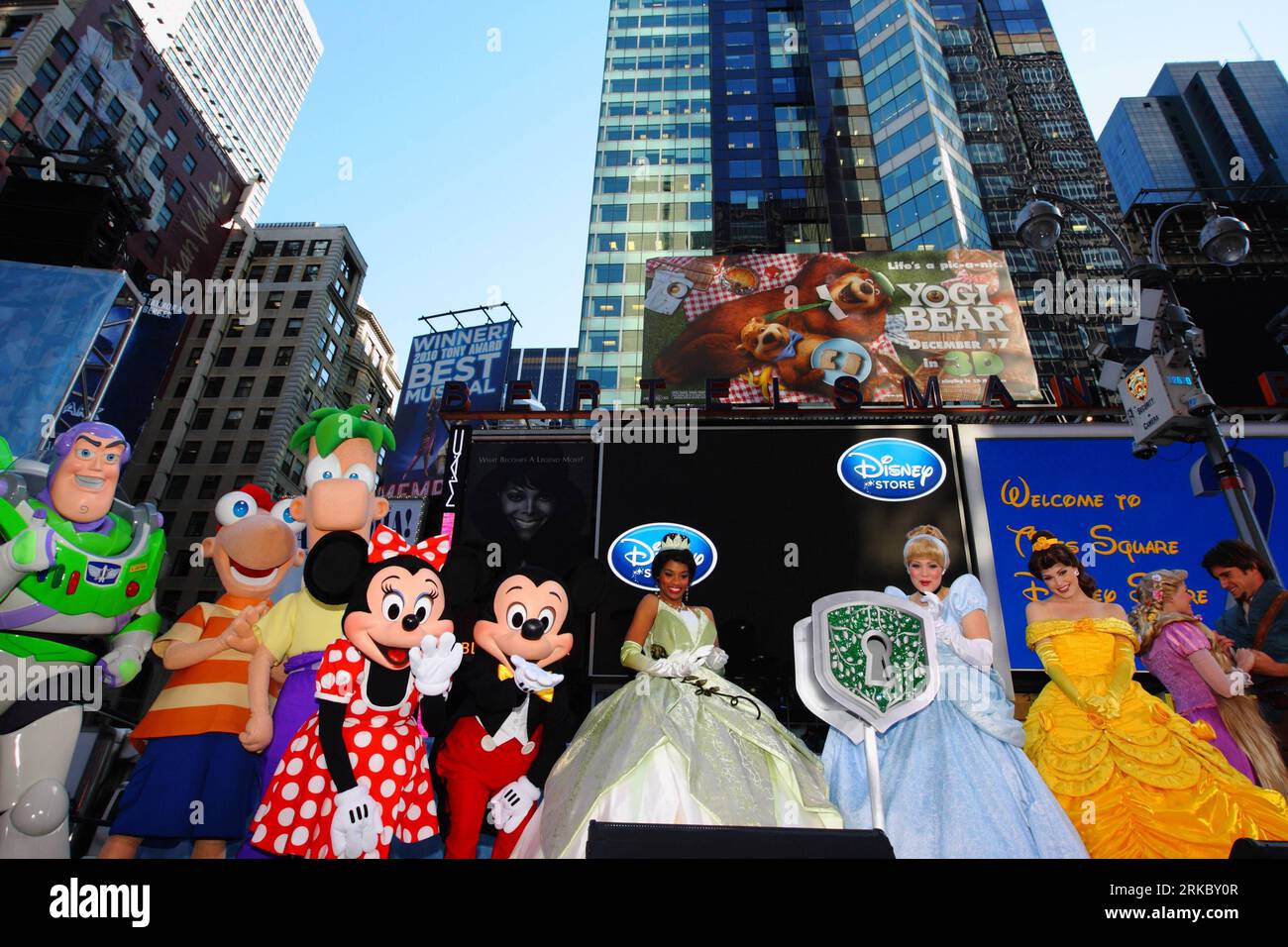 Disney makeover hi-res stock photography and images - Alamy