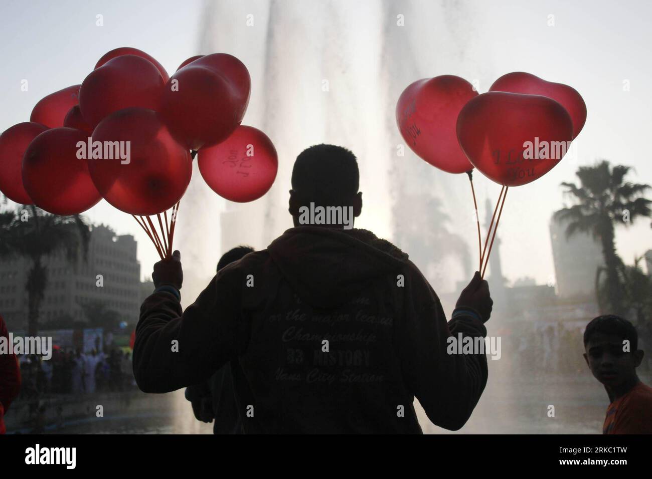 Mosque islam balloons hi-res stock photography and images - Alamy