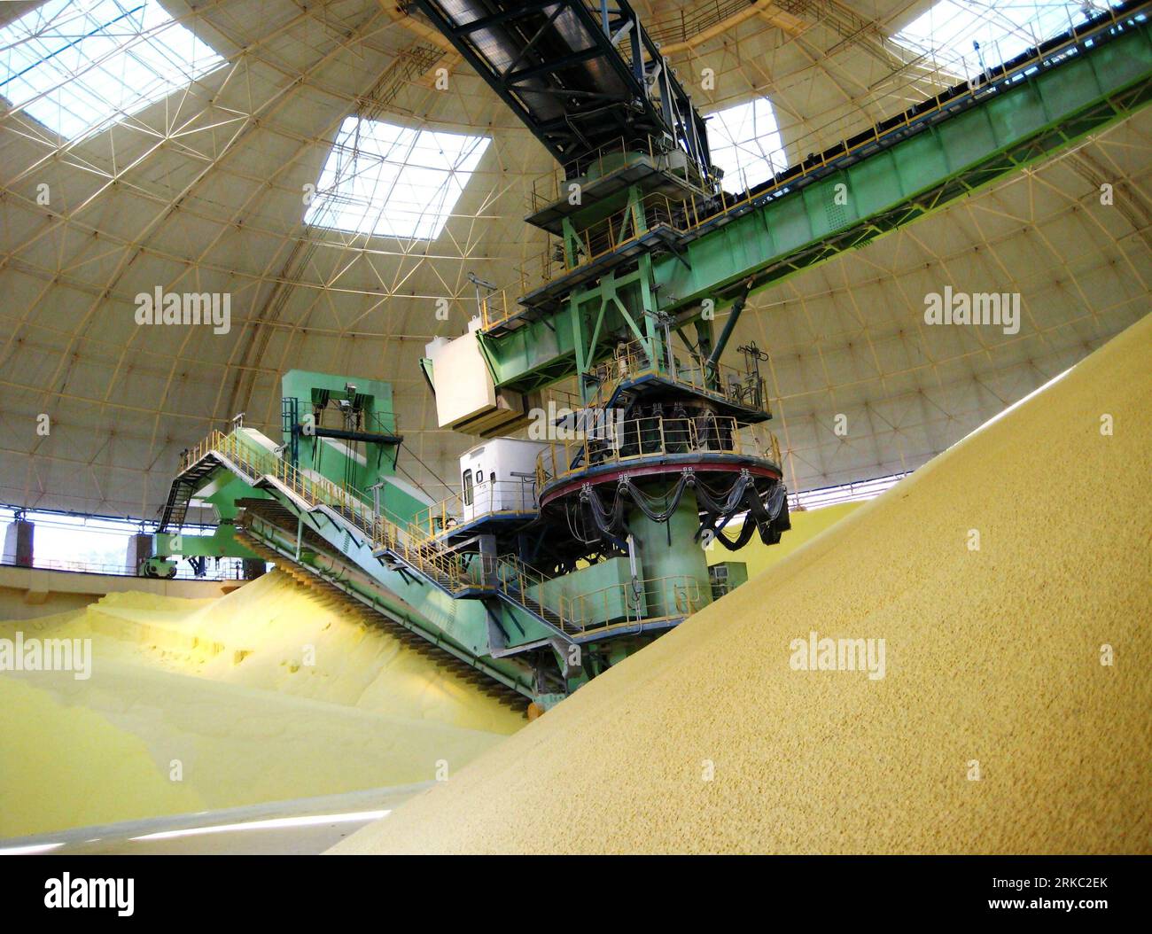 Sulfur line hi-res stock photography and images - Alamy