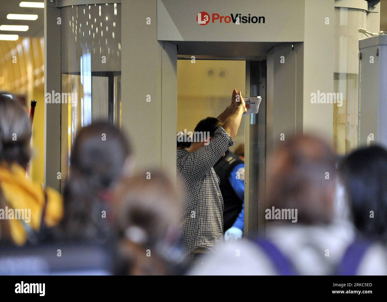 Airport security passenger body hi-res stock photography and images - Alamy