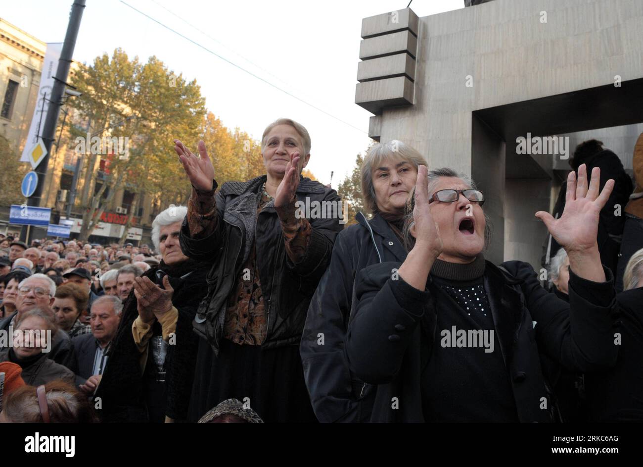 Rose revolution 2003 hi-res stock photography and images - Alamy