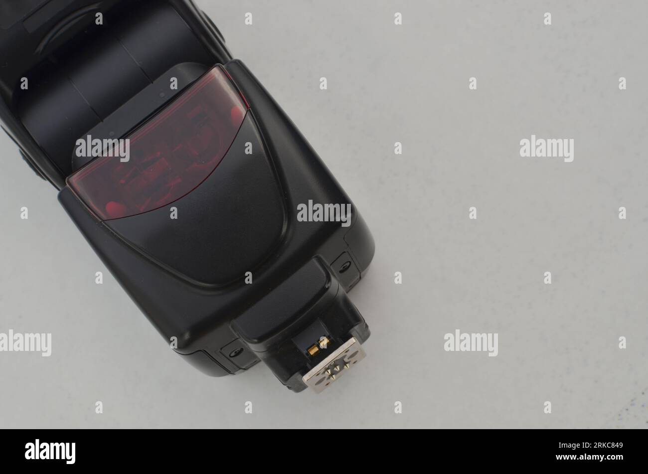 Professional black photo flash to provide perfect lighting in any ...