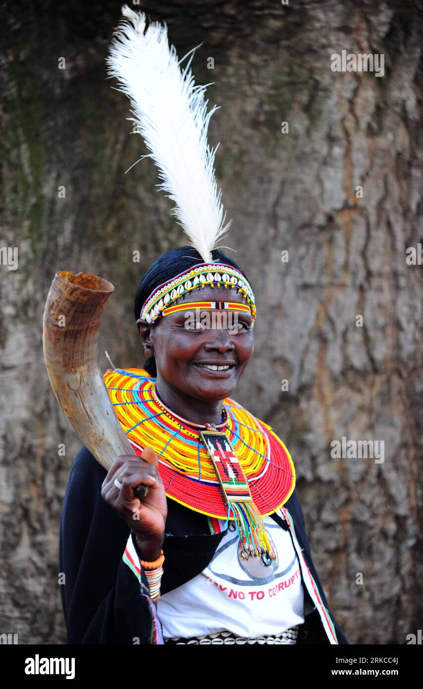 12 federn hi-res stock photography and images - Alamy