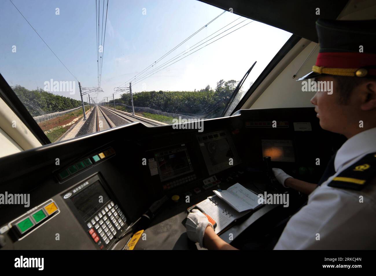 Train cockpit china hi-res stock photography and images - Alamy