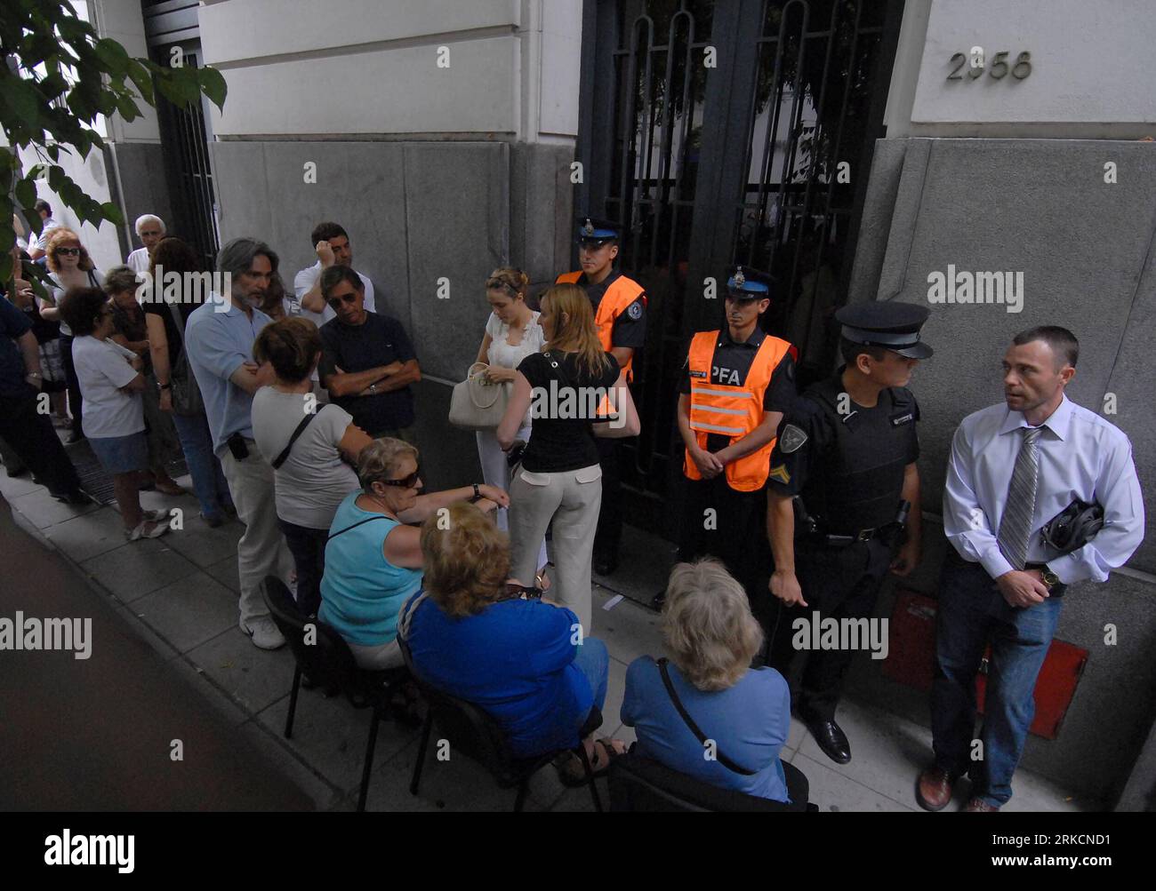 Banco de boxes hi-res stock photography and images - Alamy