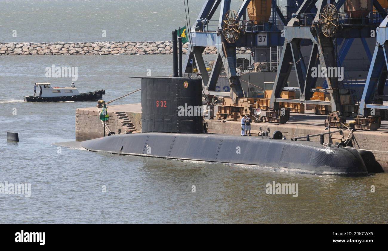 Brazilian submarine hi-res stock photography and images - Alamy