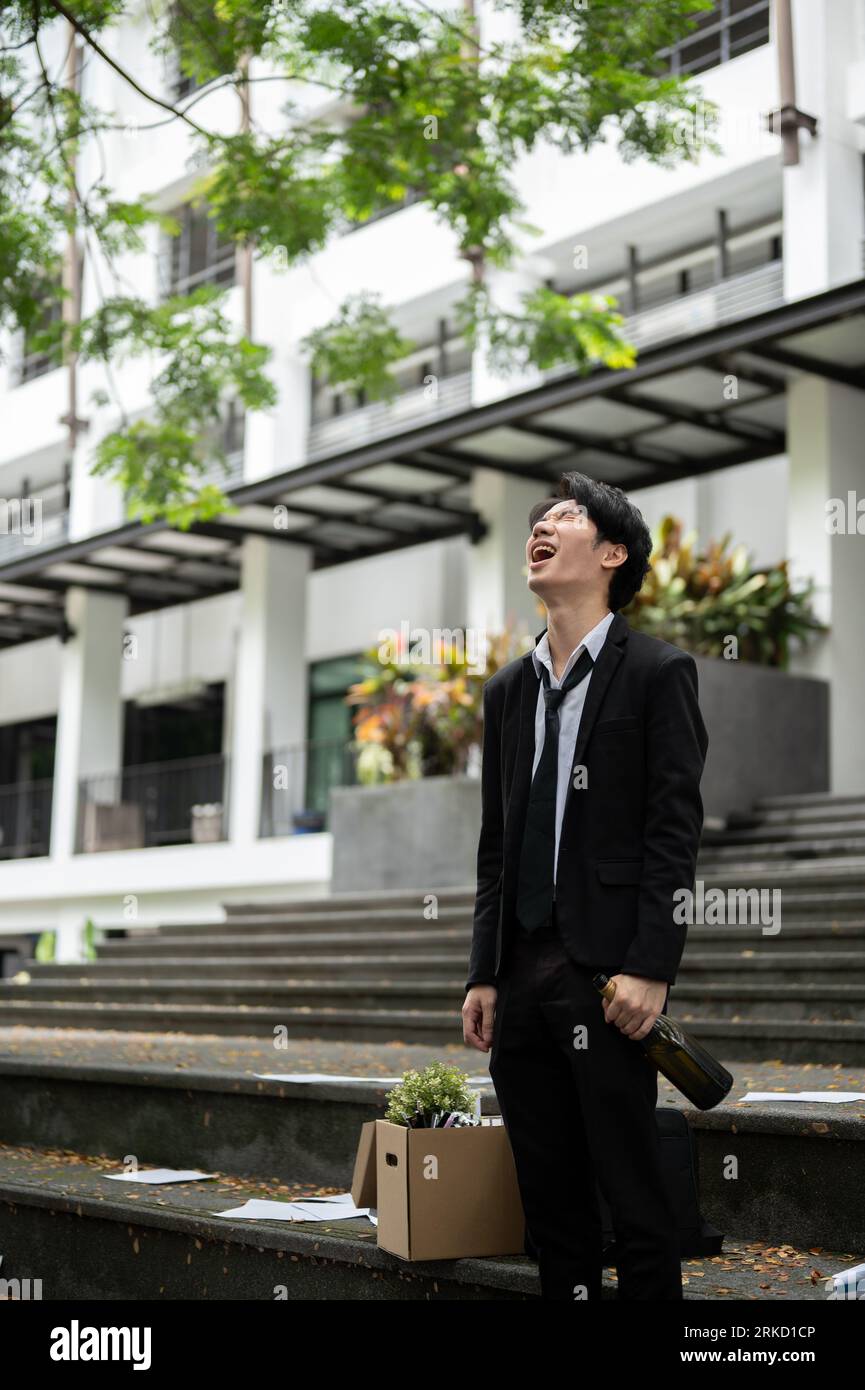 Drunk man leaving hi-res stock photography and images - Alamy