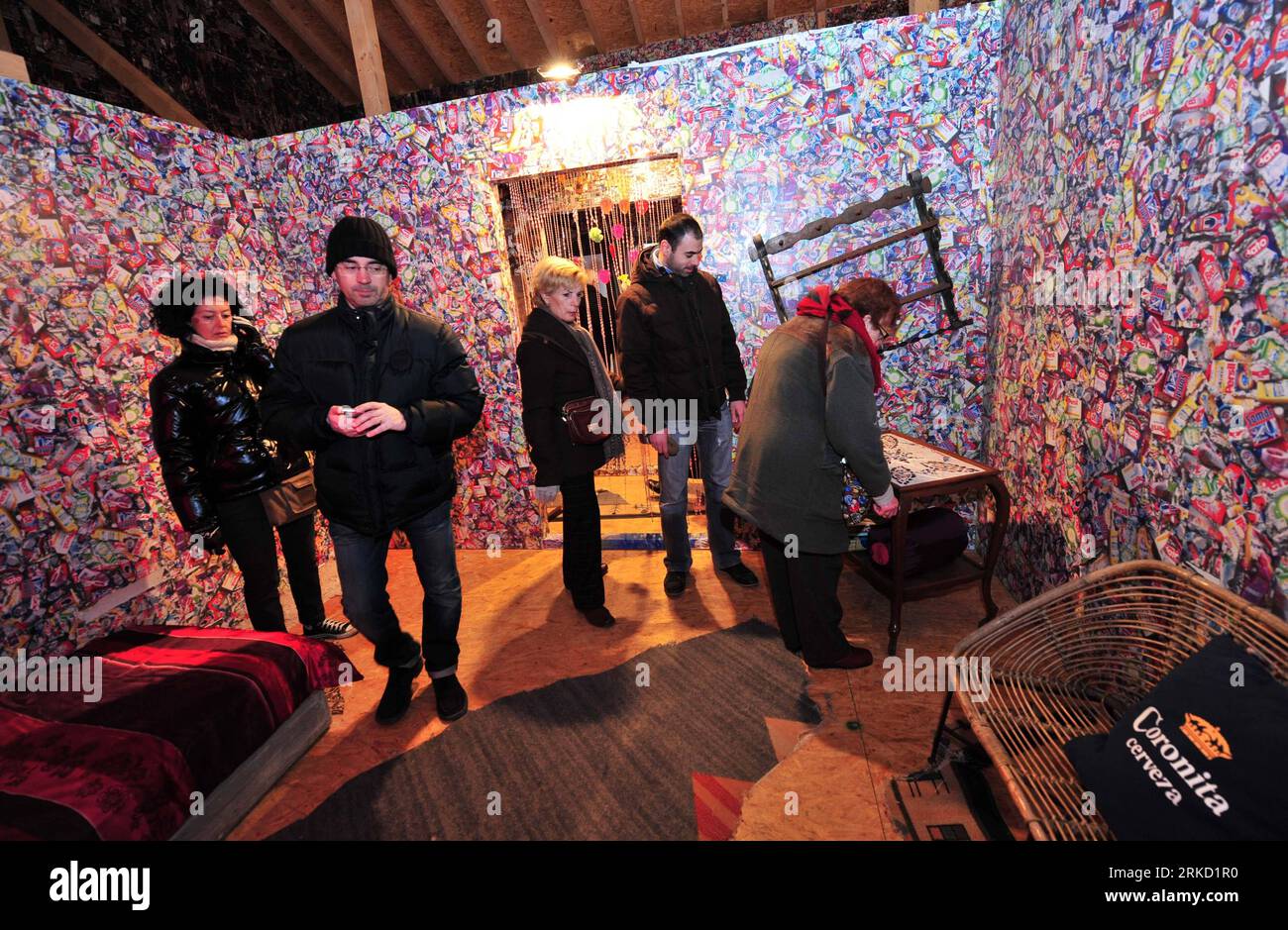 Tonnes of rubbish hi-res stock photography and images - Alamy