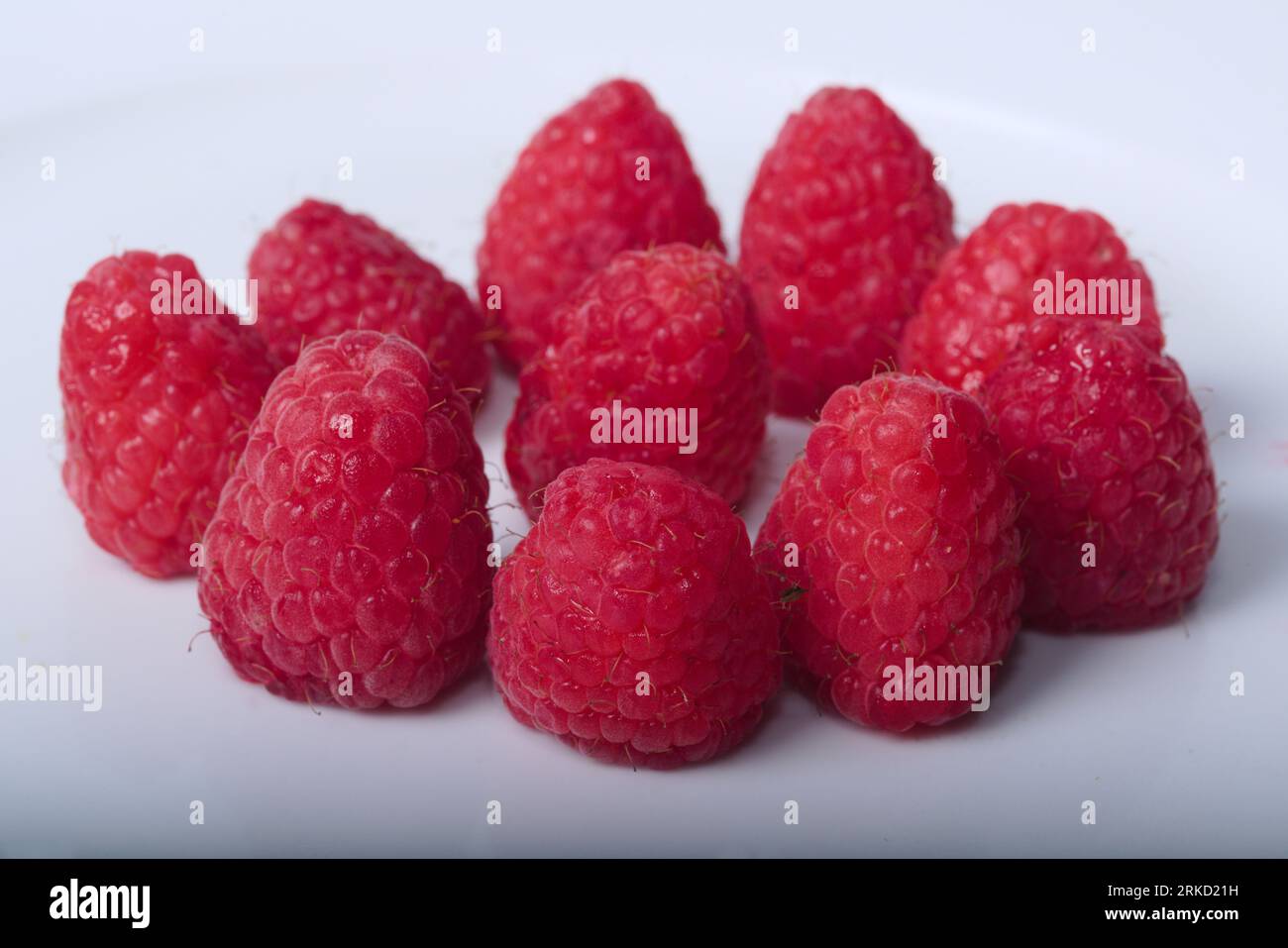 Colorful & flavorful pattern of delicious raspberries still life 7 ...
