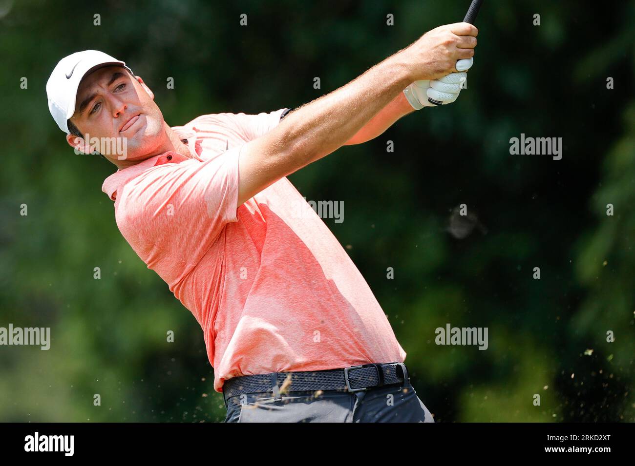 Scottie Scheffler hits a tee shot on the second hole during the first ...