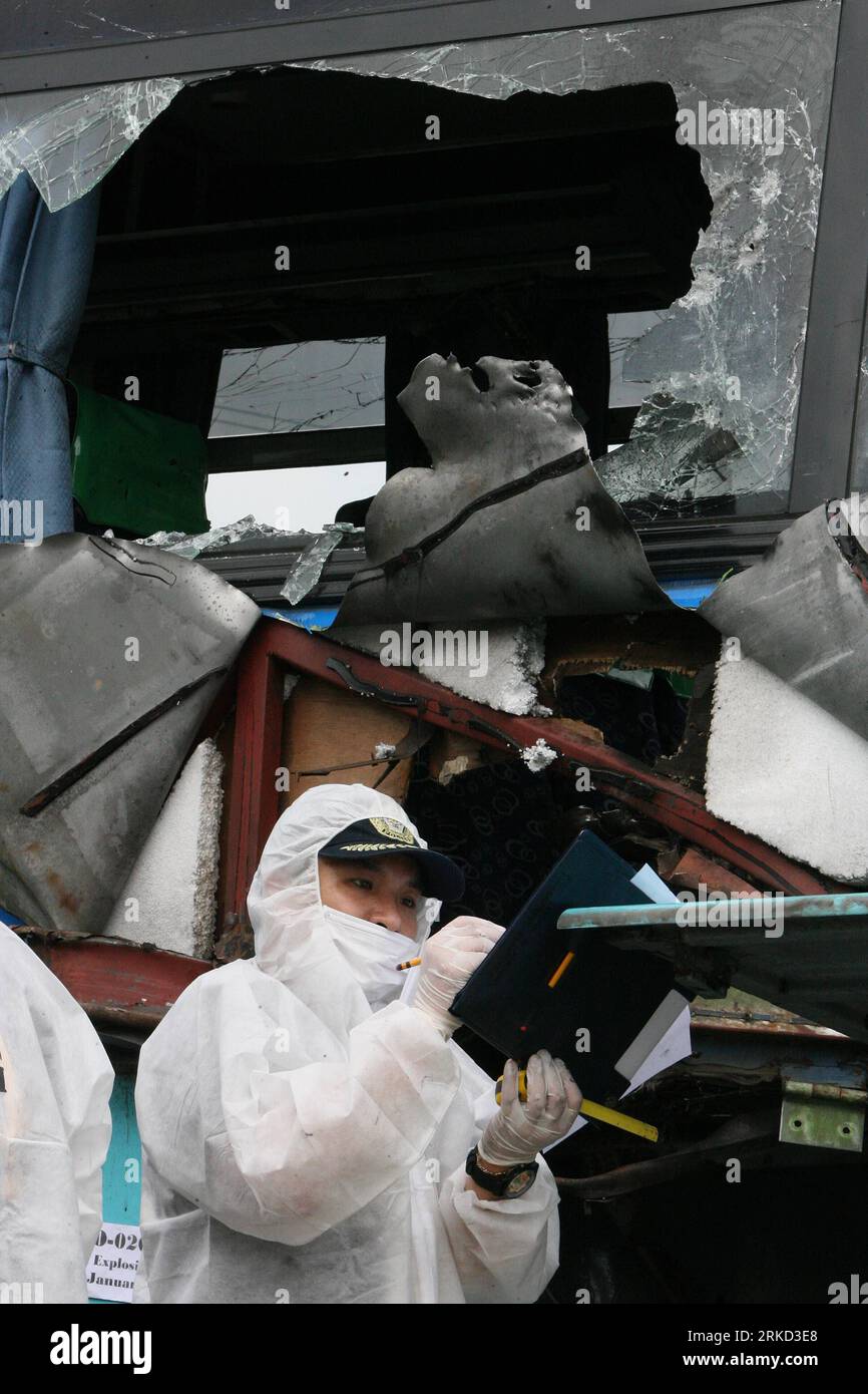 Exploded bus hi-res stock photography and images - Alamy