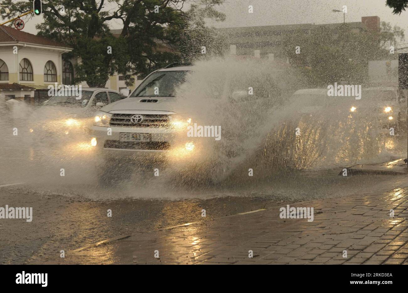 Flood cars africa hi-res stock photography and images - Alamy