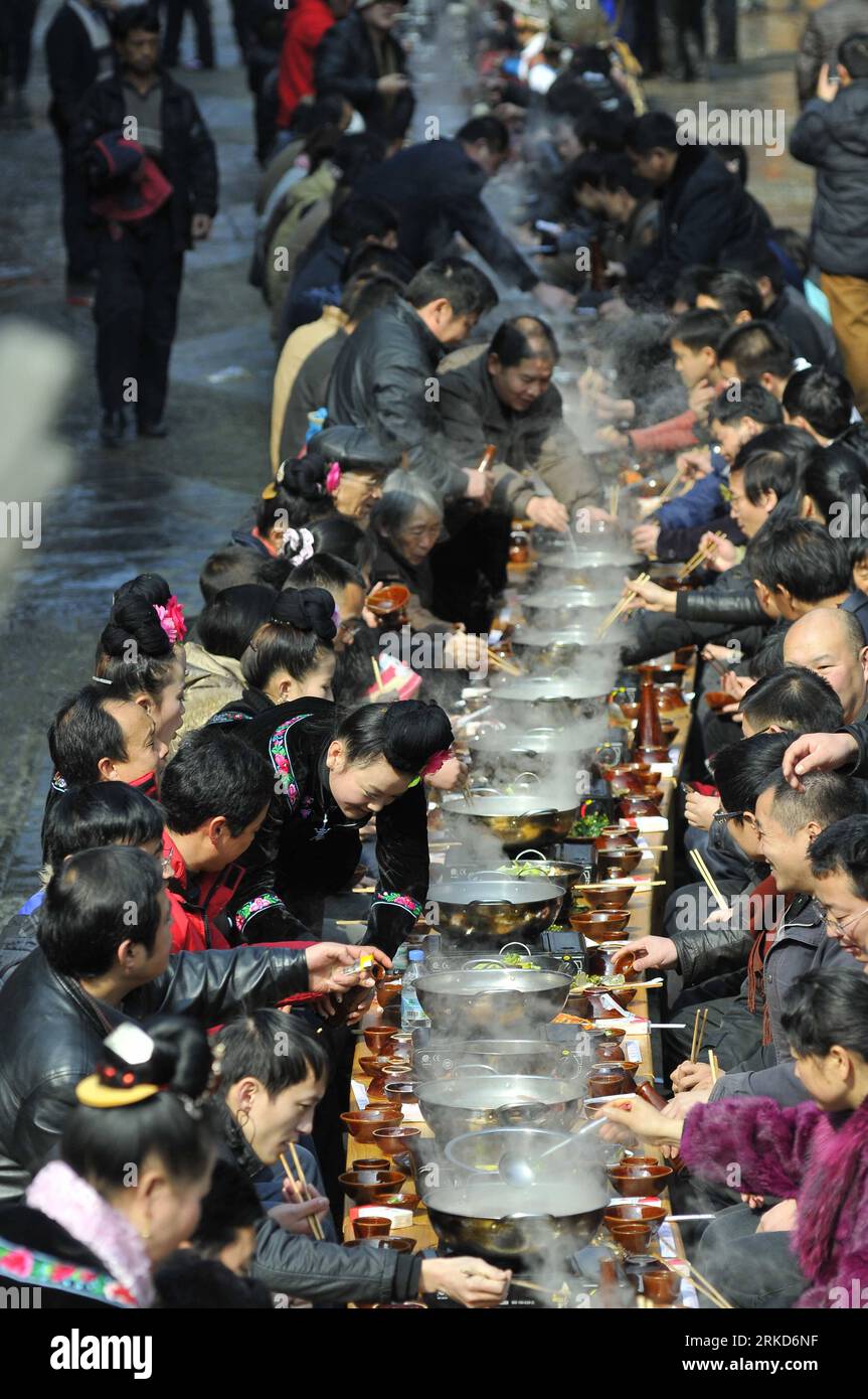 Traditionelle tafel hi-res stock photography and images - Alamy