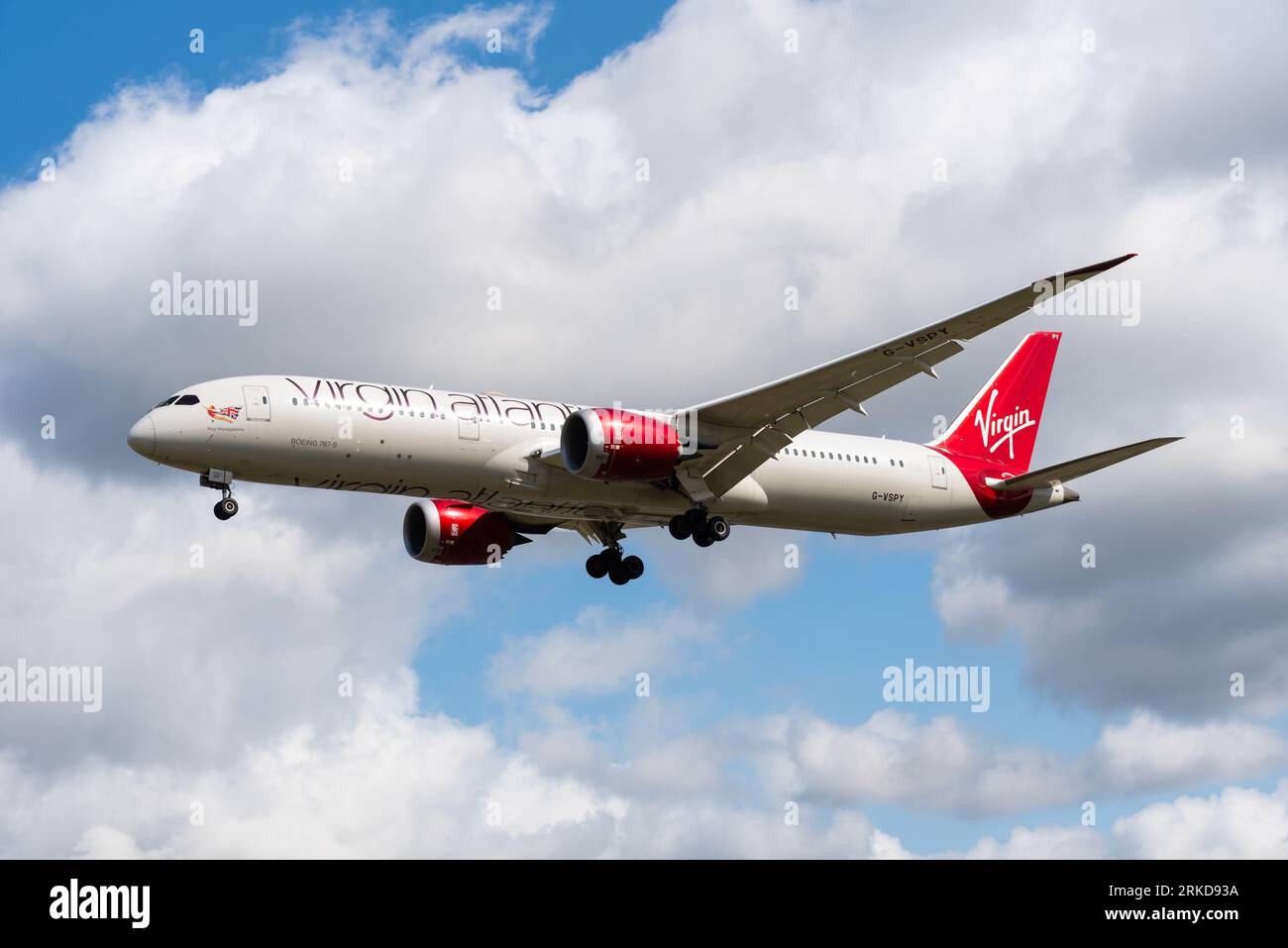 Virgin Atlantic Airways Boeing 787-9 Dreamliner jet airliner plane G ...