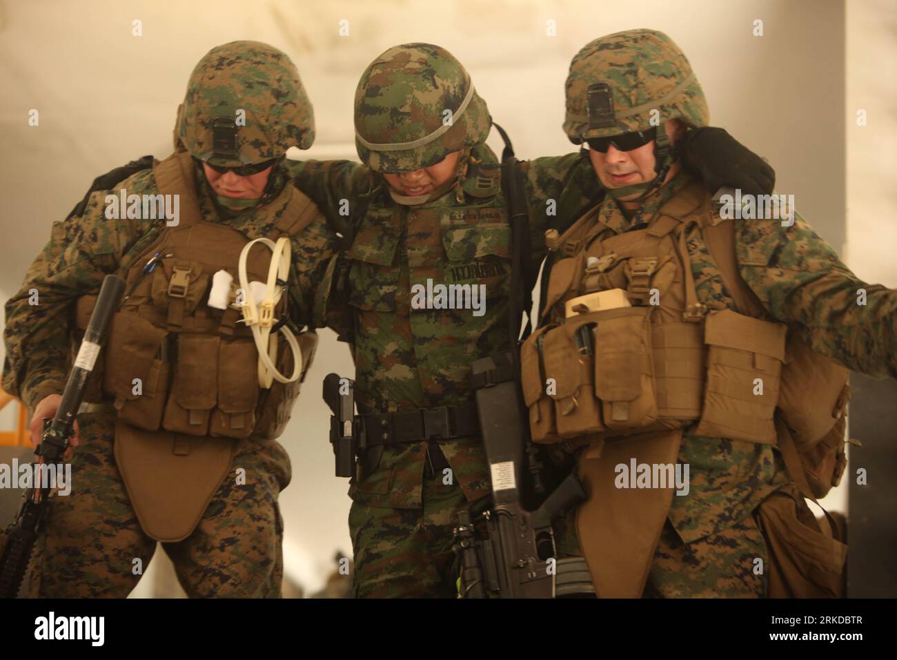 Basic soldier skills hi-res stock photography and images - Alamy