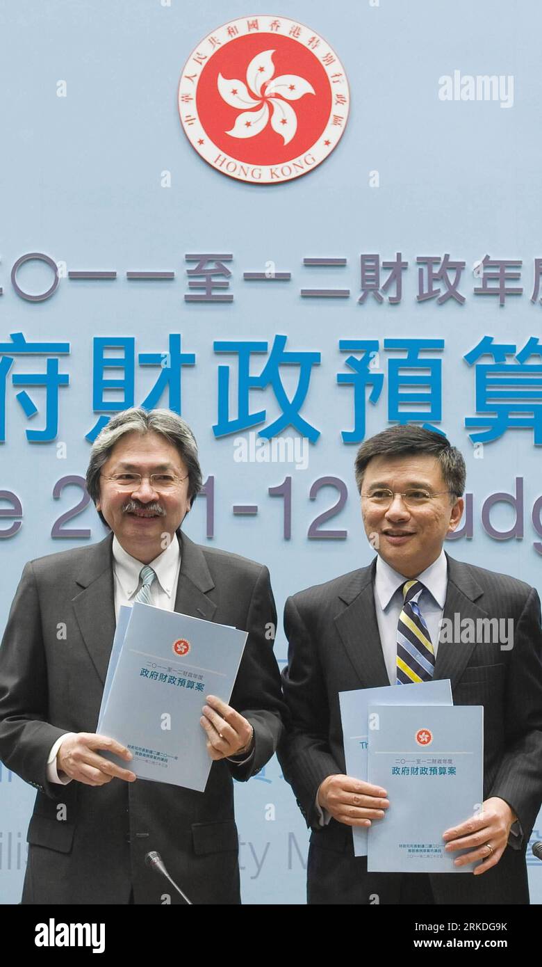 John lui hi-res stock photography and images - Alamy