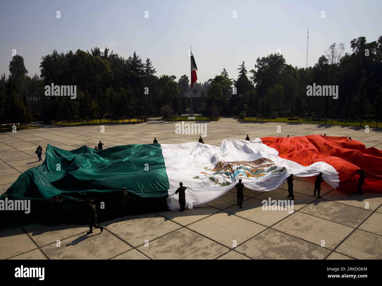 Día de la bandera mexico hi-res stock photography and images - Alamy