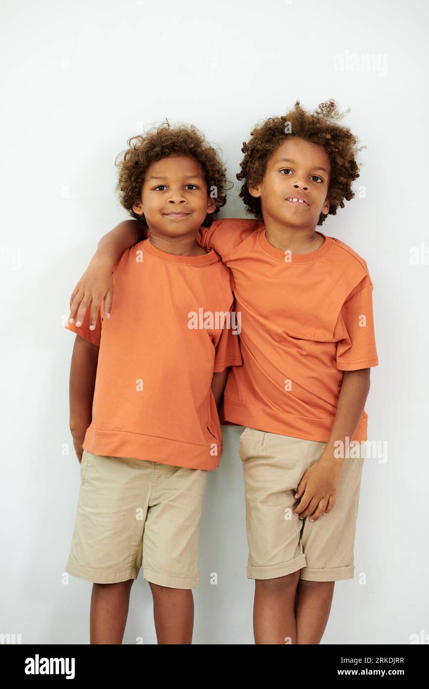 Two african brothers hugging hi-res stock photography and images - Alamy