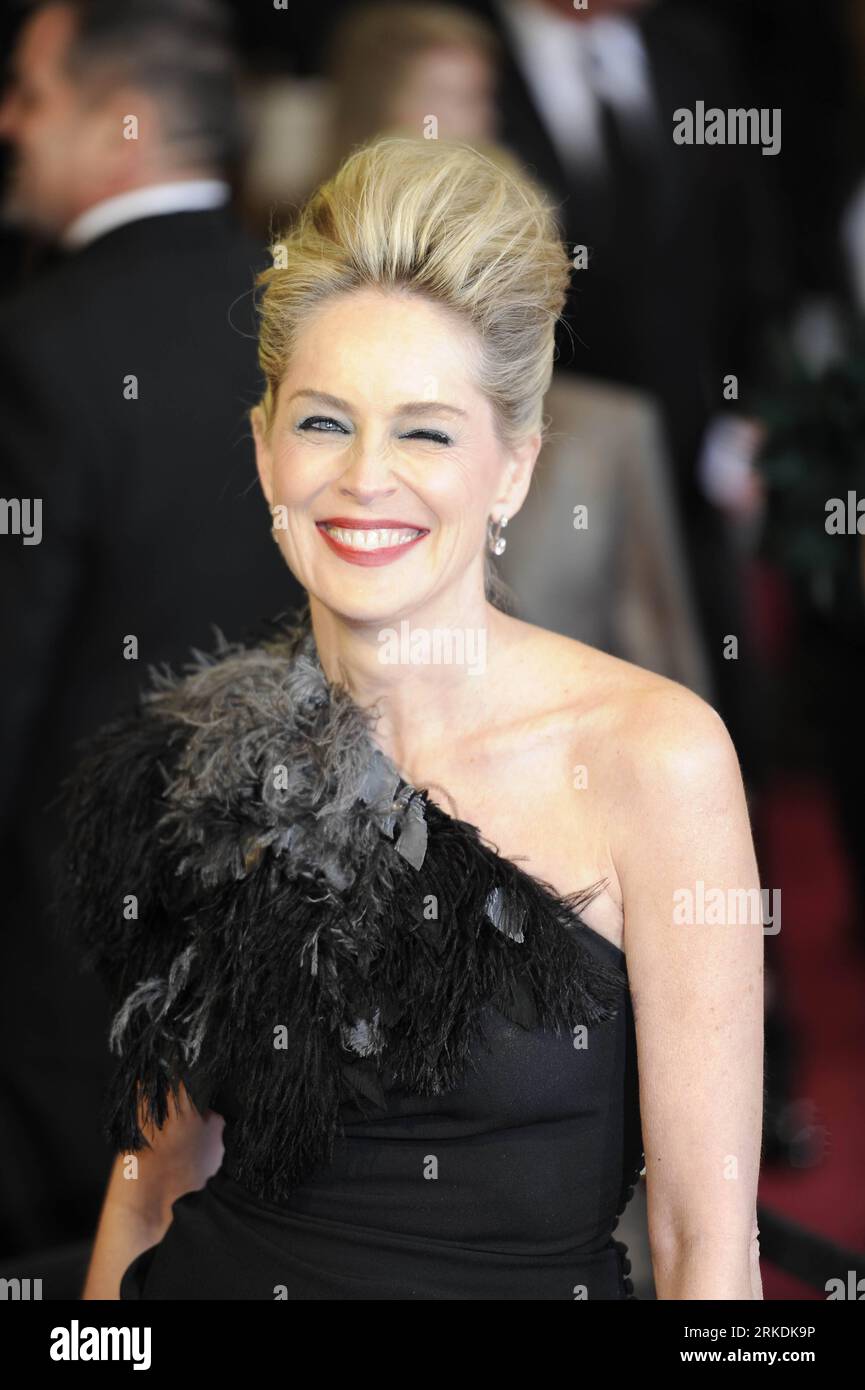 Oscars sharon stone hi-res stock photography and images - Alamy