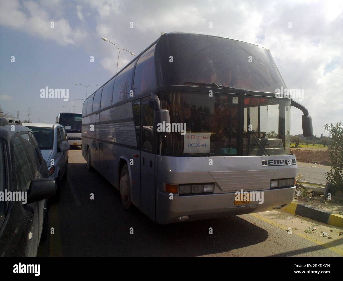 Foreign buses hi-res stock photography and images - Alamy