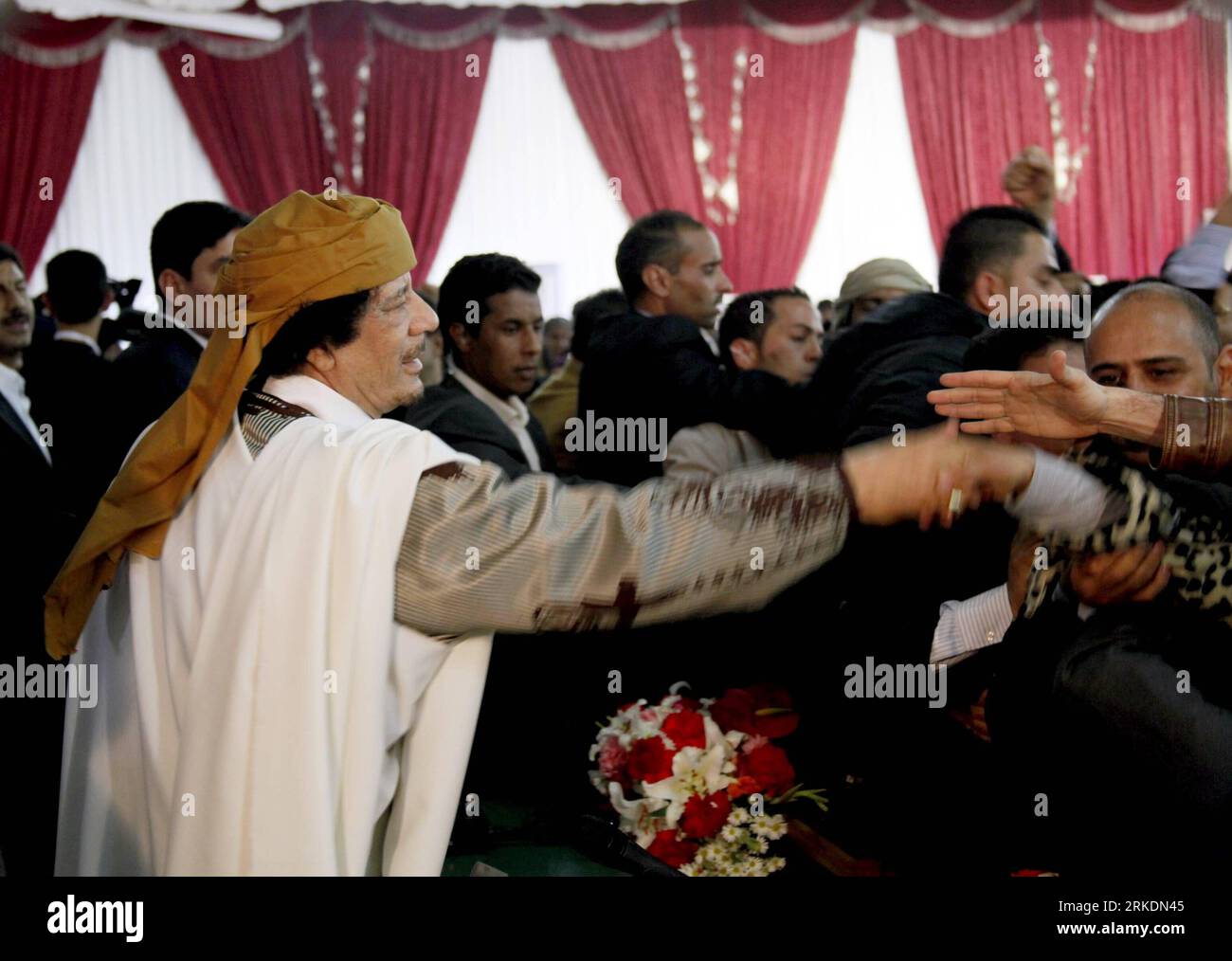 Kbd symbol hi-res stock photography and images - Alamy