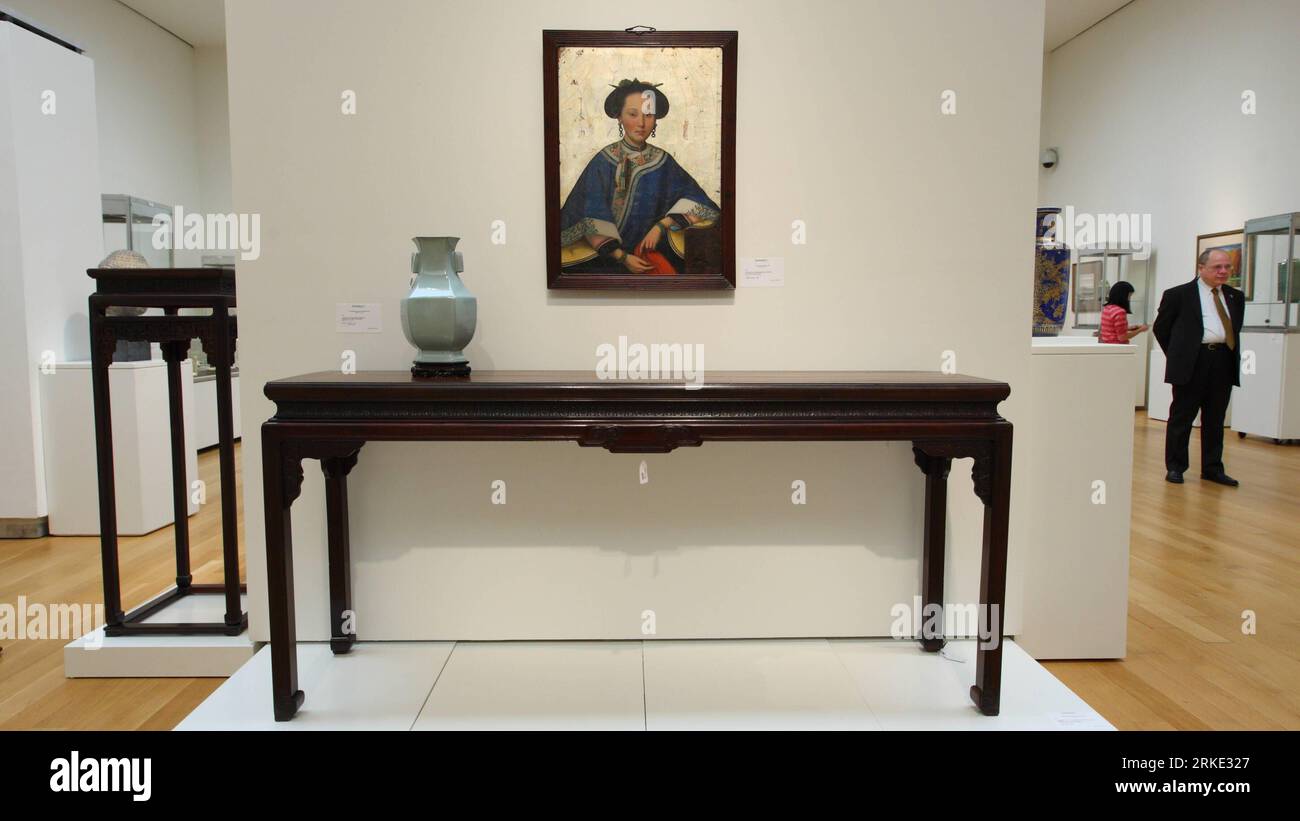 Extraordinary works of art hi-res stock photography and images - Alamy