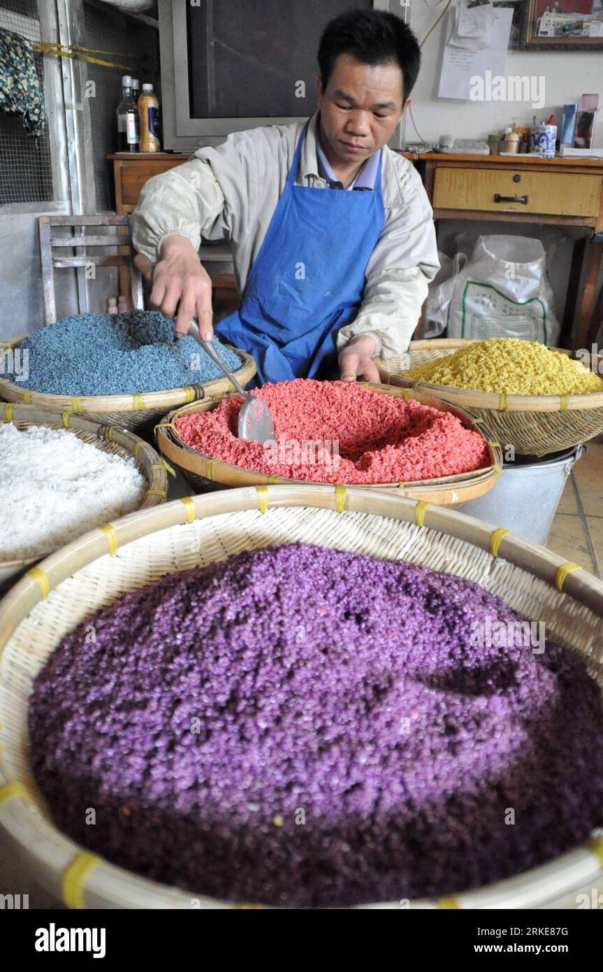 Five colored glutinous rice hi-res stock photography and images - Alamy