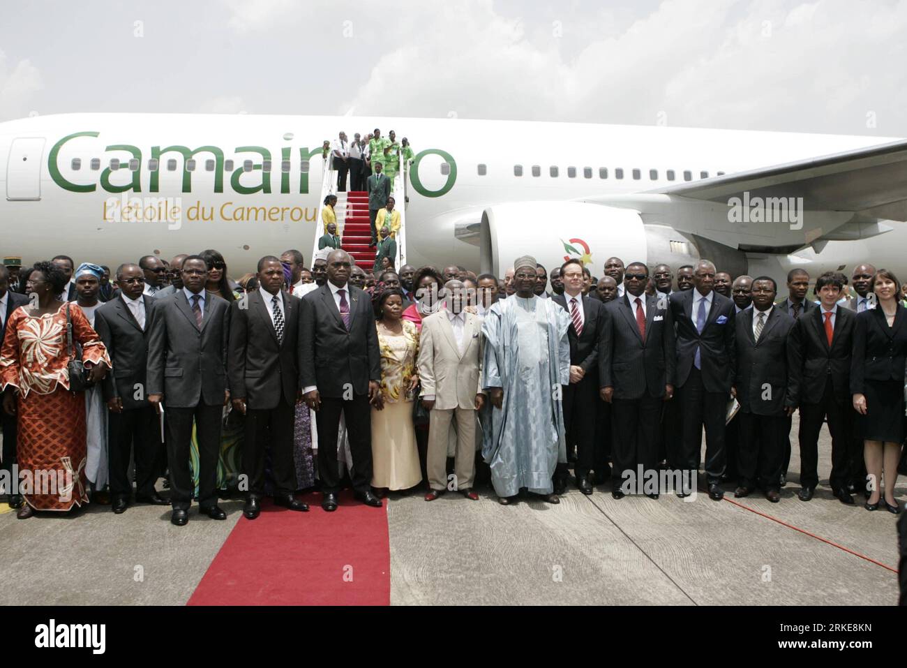 Douala airport hi-res stock photography and images - Alamy