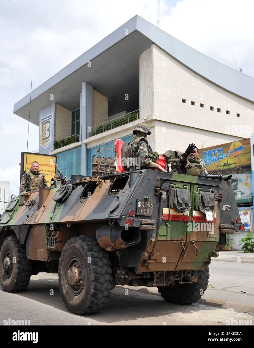 French military vehicle hi-res stock photography and images - Alamy