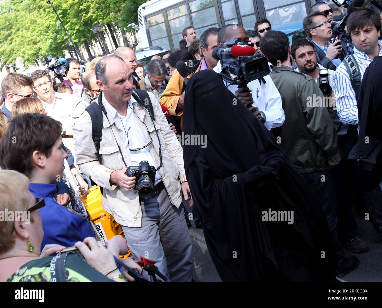 Burka ban france hi-res stock photography and images - Alamy