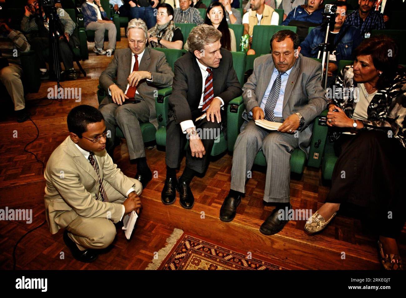 Loyal on a map hi-res stock photography and images - Alamy