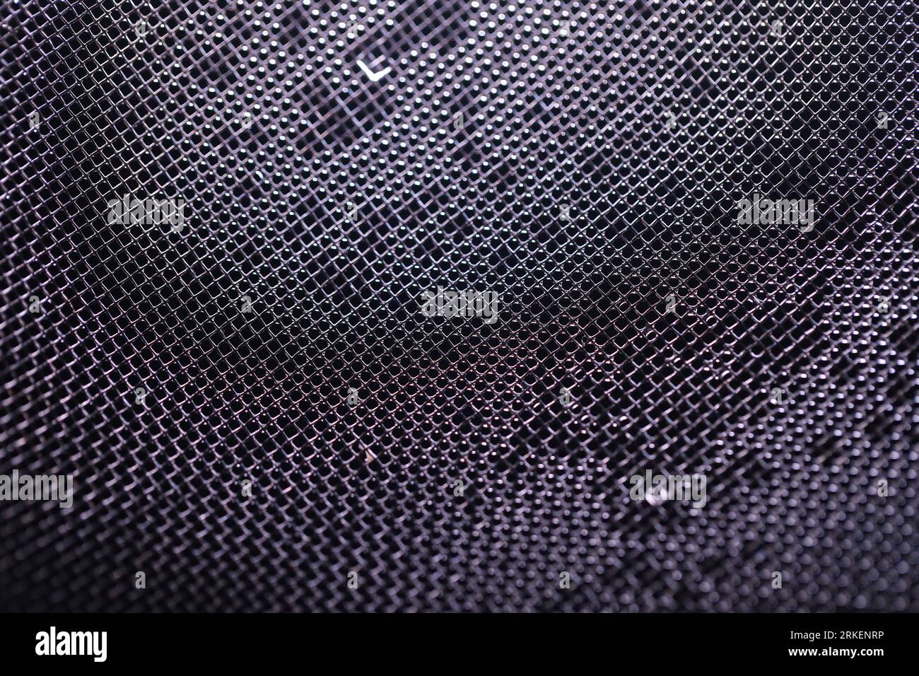 Metal mesh divider hi-res stock photography and images - Alamy