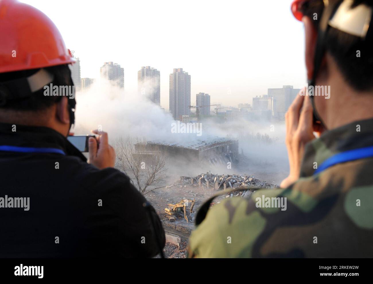 Building demolition explosion china hi-res stock photography and images ...