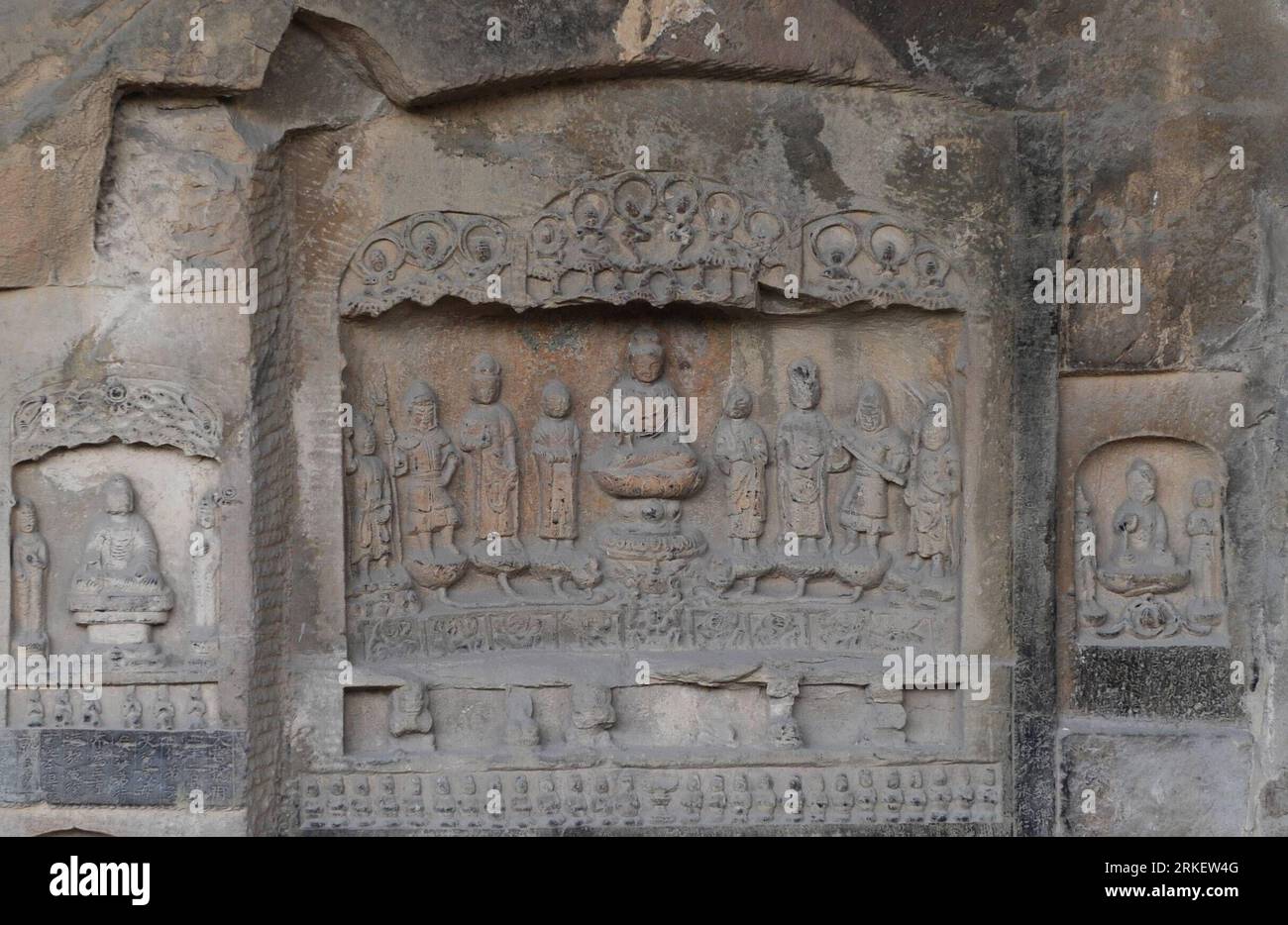 Five buddha family hi-res stock photography and images - Alamy