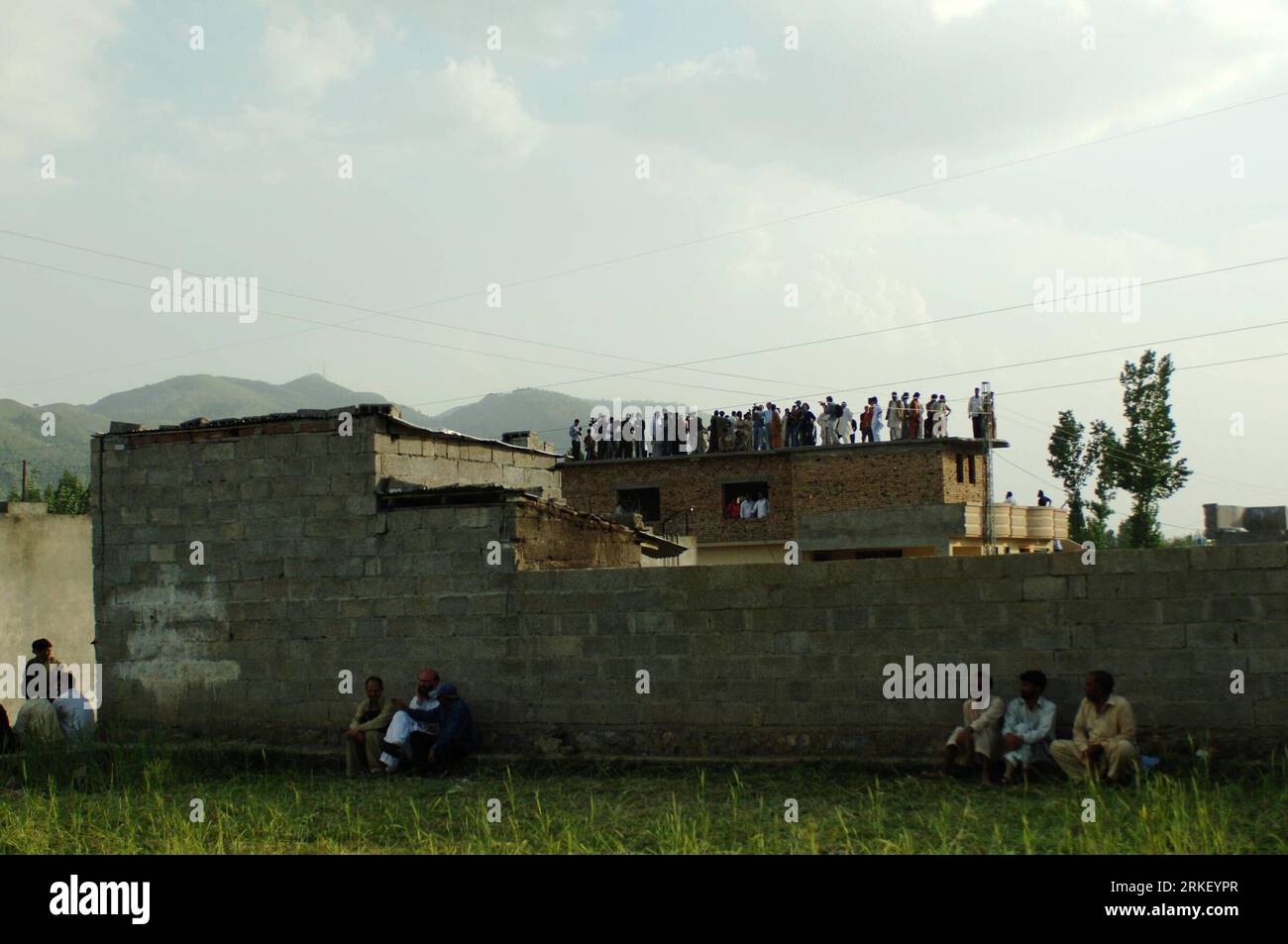 Osama bin laden compound hi-res stock photography and images - Alamy