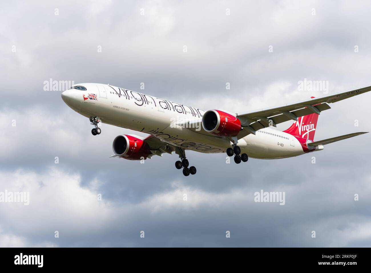 Virgin Atlantic Airways Airbus A330-941N jet airliner plane G-VEII on ...
